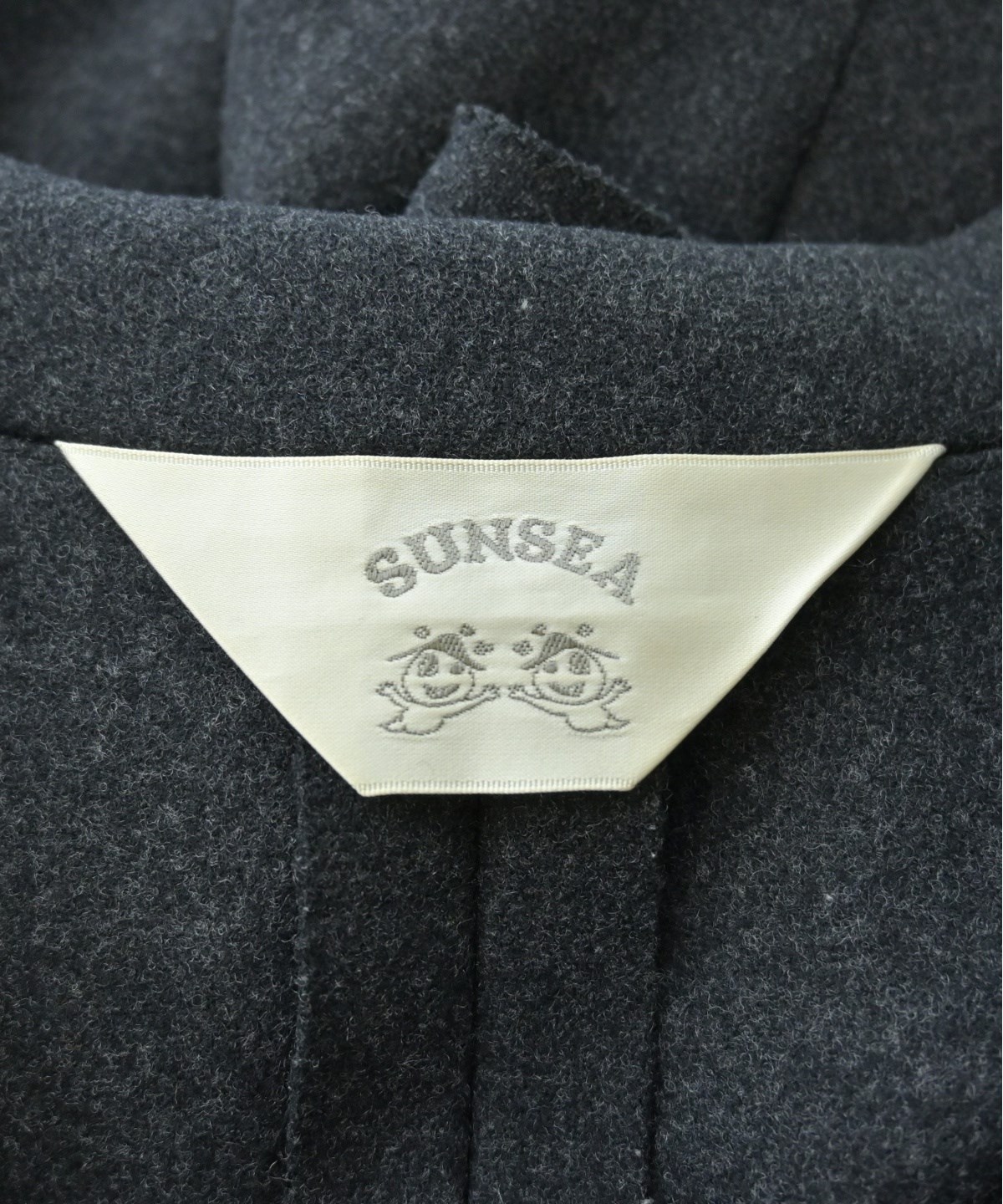 SUNSEA（サンシー）チェスターコート グレー サイズ:-(M位) メンズ/2200549284024 |【公式】ブランド古着・中古通販はRAGTAG（ラグタグ）