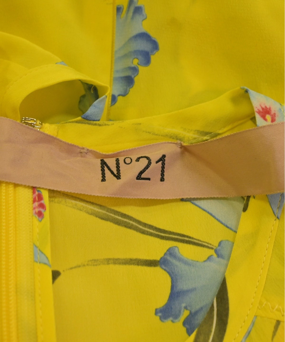 Nﾟ 21（ヌメロヴェントゥーノ）ワンピース 黄 サイズ:40(M位) レディース/2200509392240 |【公式】ブランド古着・中古通販はRAGTAG（ラグタグ）