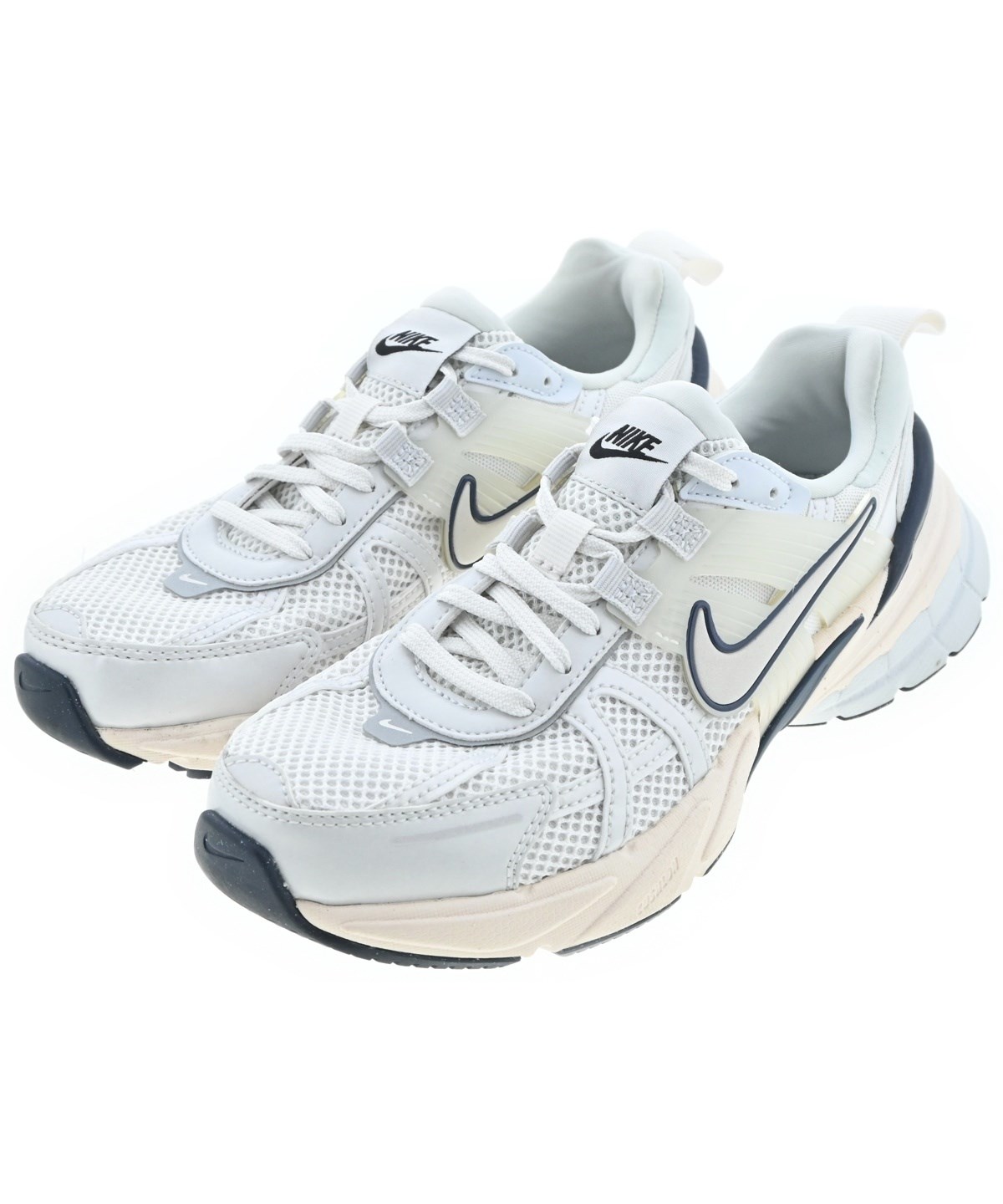 NIKE ナイキ スニーカー レディース 【古着】【中古】 NIKE（ナイキ）スニーカー 白 サイズ:24.5cm レディース/2200621858105
