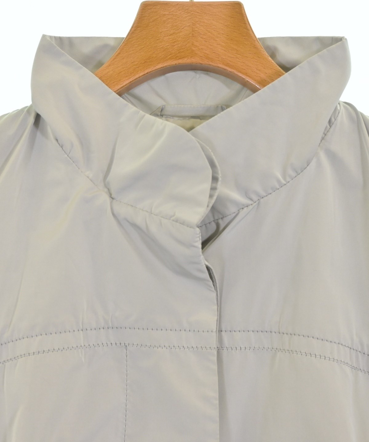 HERNO（ヘルノ）その他 グレー サイズ:44(L位) レディース/2200580734441 |【公式】ブランド古着・中古通販はRAGTAG（ラグタグ）