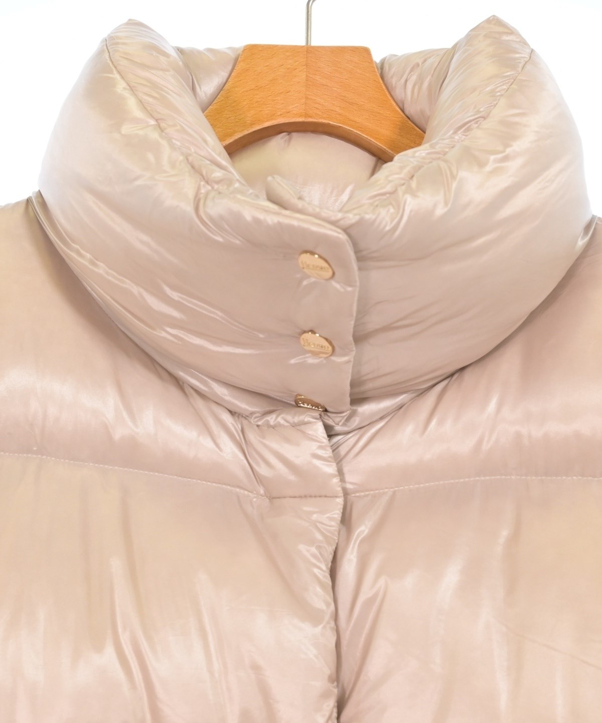 HERNO（ヘルノ）ダウンコート ベージュ サイズ:40(M位) レディース/2200580388019 |【公式】ブランド古着・中古通販はRAGTAG（ラグタグ）