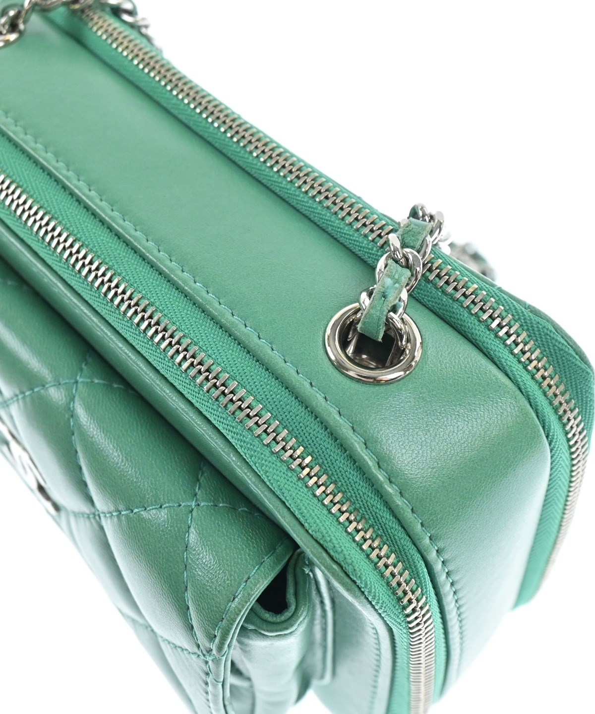 CHANEL（シャネル）ショルダーバッグ 緑 サイズ:- レディース |【公式】ブランド古着・中古通販はRAGTAG（ラグタグ）